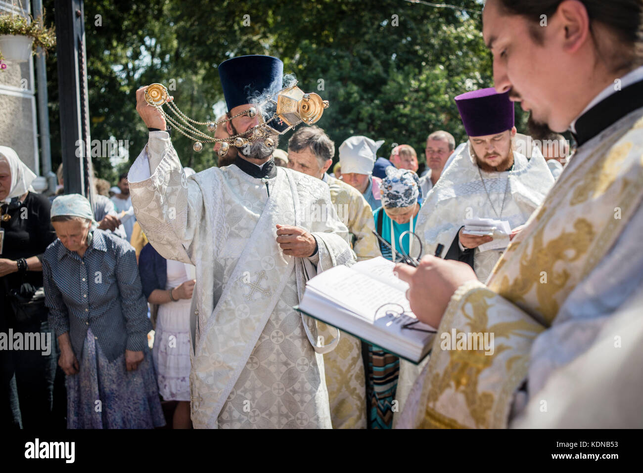 Cross Procession from Kamianets-Podilsky to the Holy Dormition Pochaev ...