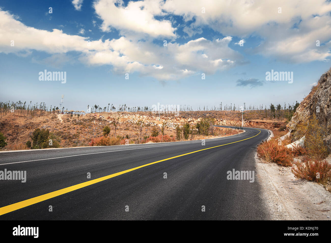 Highway in countryside Stock Photo - Alamy