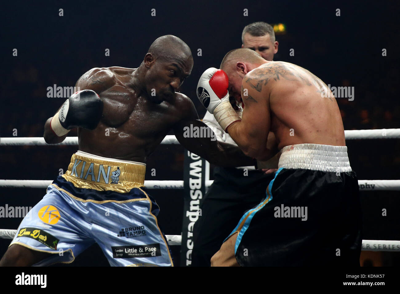 Welterweight bout wembley sse arena hi-res stock photography and images ...