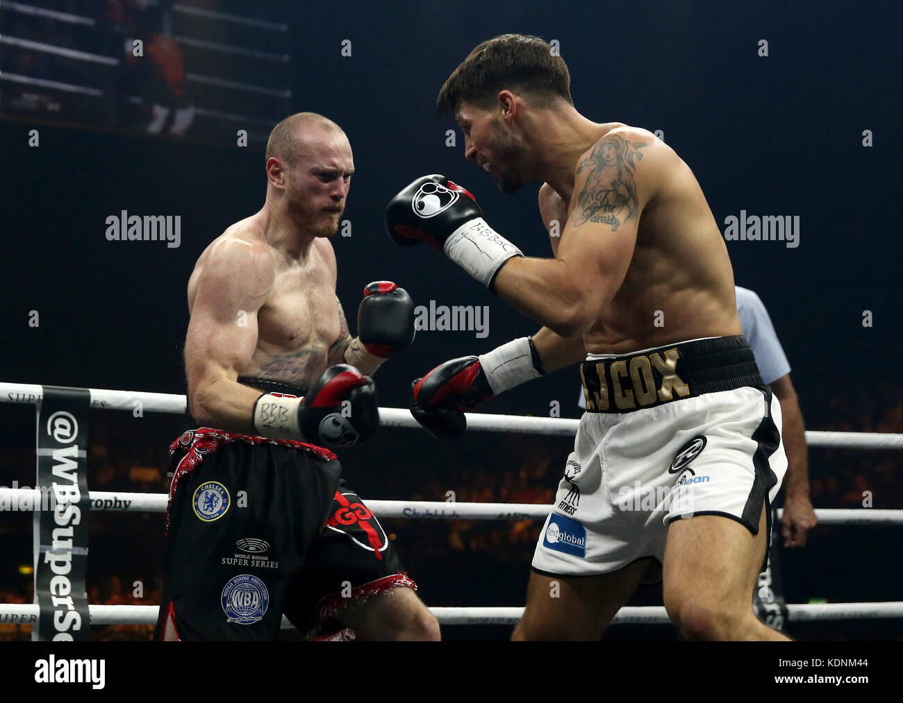 George Groves (left) against Jamie Cox in the WBSS Super Middleweight ...