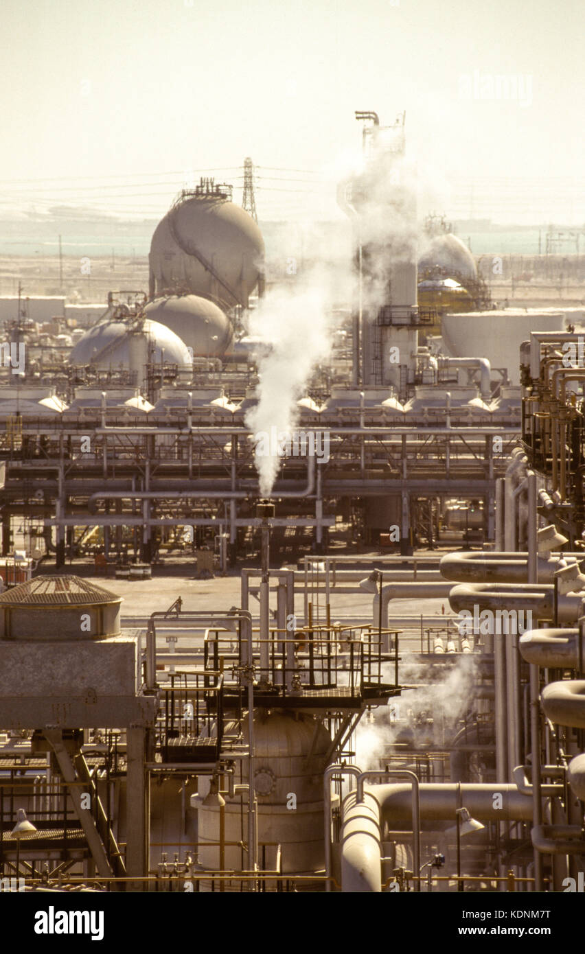 Ras Tanura, the largest oil refinery in the world, operated by Saudi ...