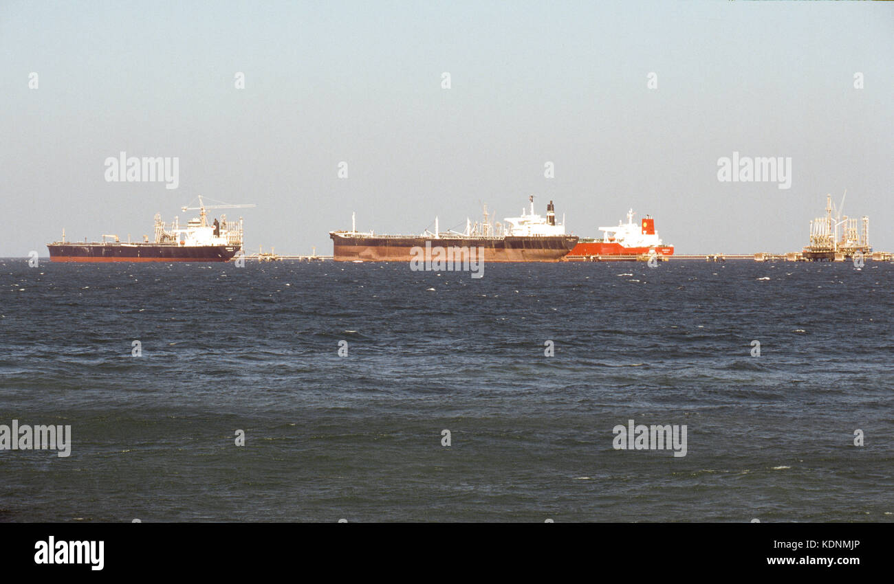 Ras Tanura, the largest oil refinery in the world, operated by Saudi ...