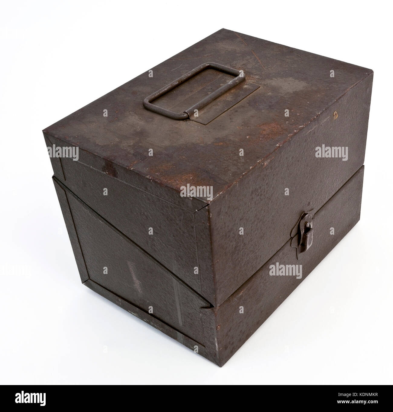 Vintage metal box hi-res stock photography and images - Alamy