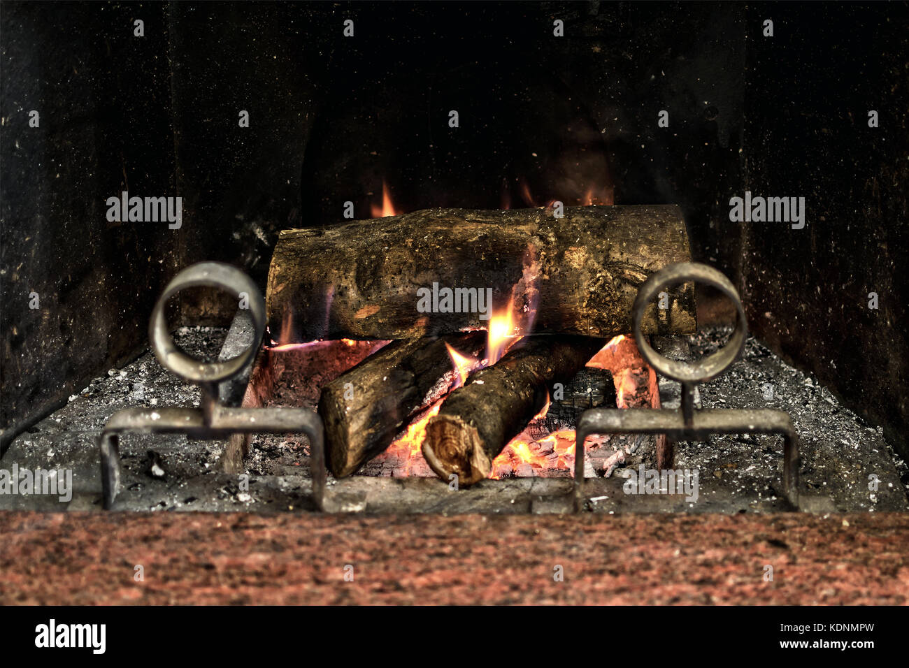 Barbecue a legna hi-res stock photography and images - Alamy