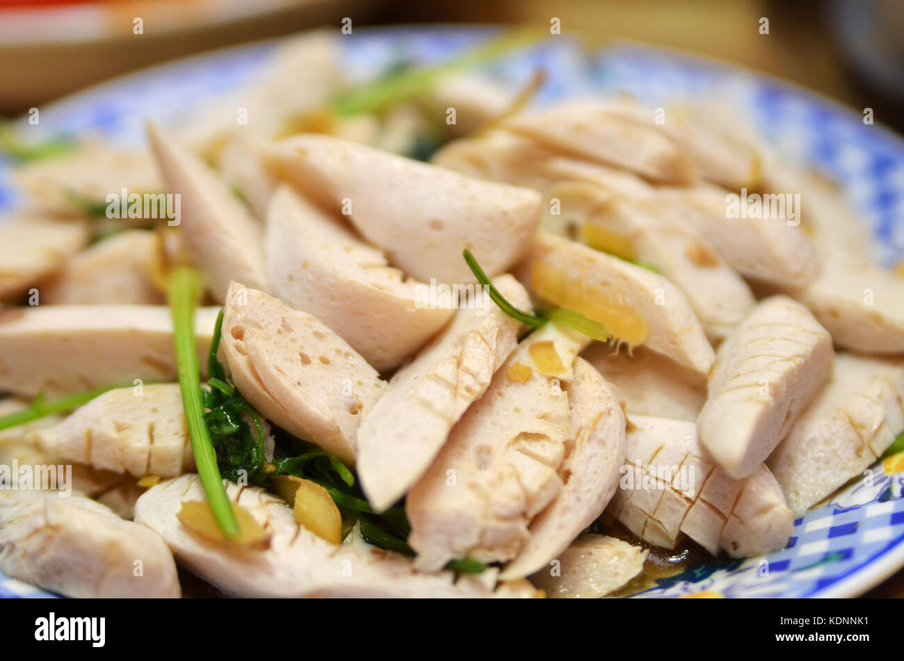 Vegetarian dish, stir fried pig kidney with garlic Stock Photo - Alamy