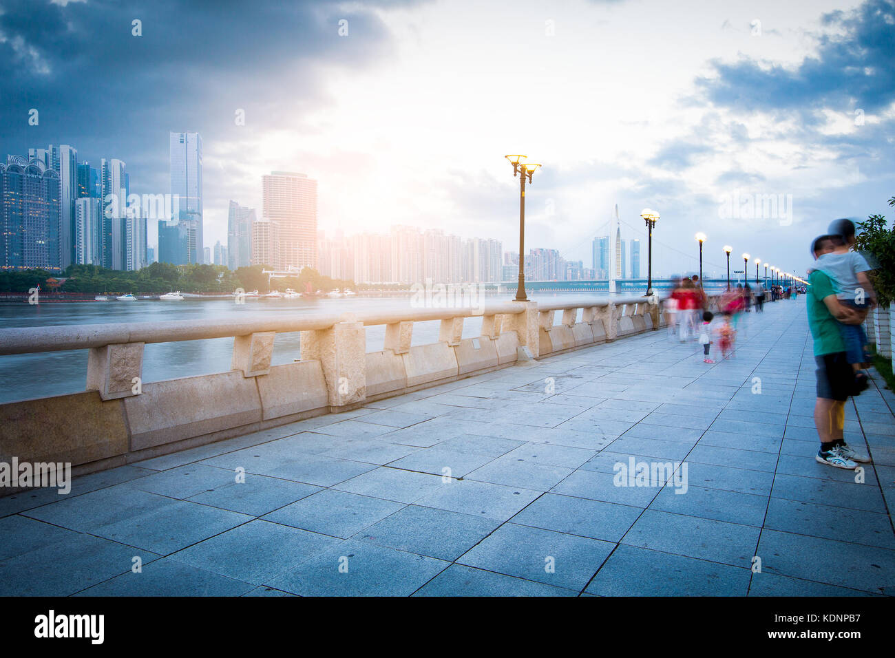 China Guangzhou Pearl River, riverside skyscraper Stock Photo - Alamy