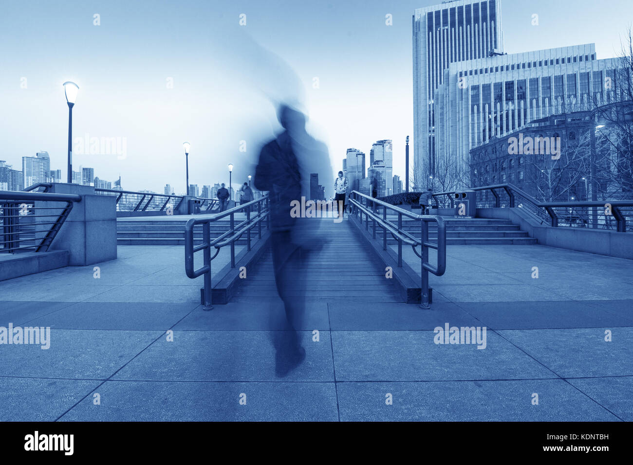 Beautiful view of Shanghai - Bund or Waitan waterfront Stock Photo - Alamy