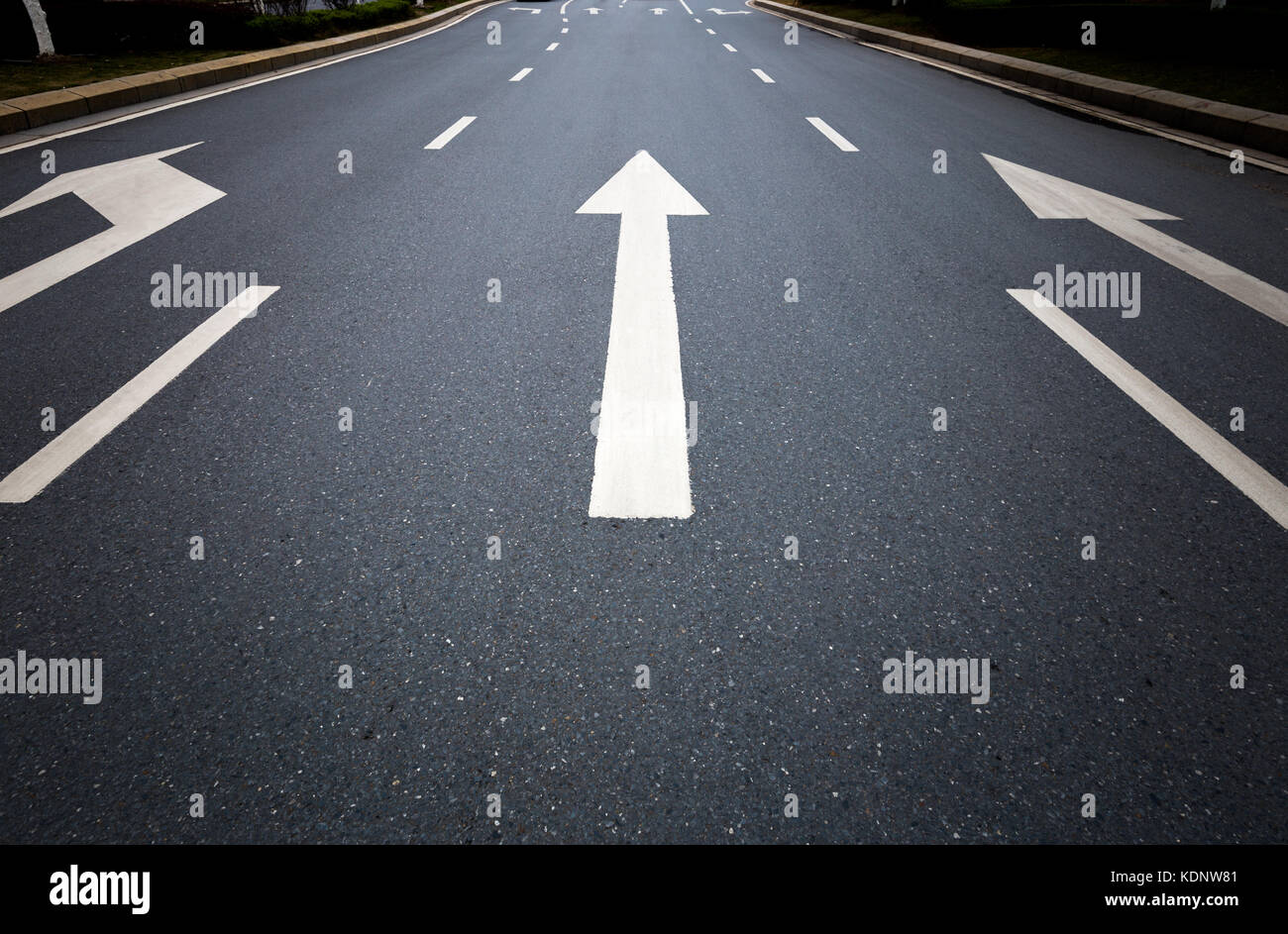 Road lanes with arrow markings Stock Photo - Alamy