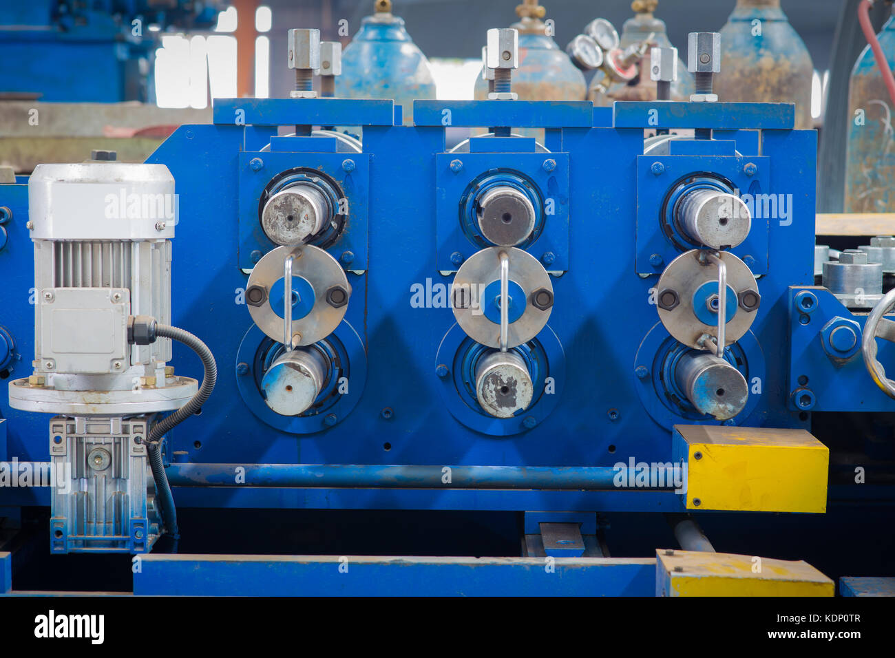 Car parts crankshaft close close up hi-res stock photography and images ...