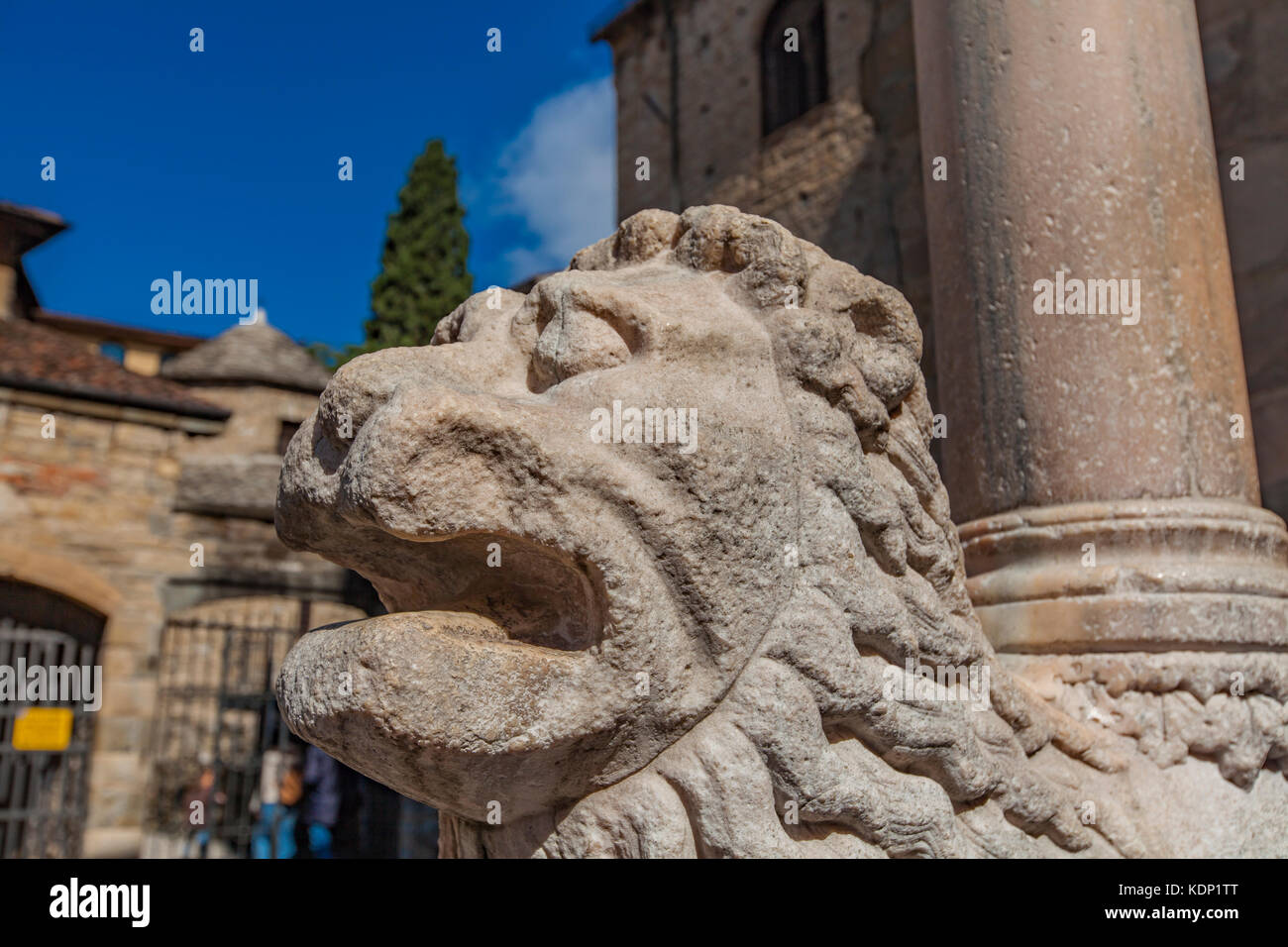 Statue n front of Bergamo duomo in italy Stock Photo - Alamy