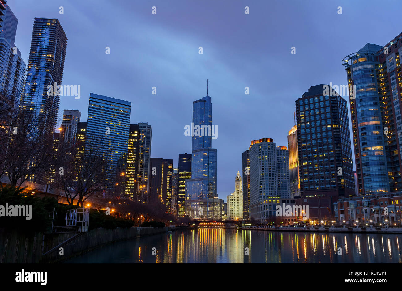 Trump tower wrigley building chicago river night hi-res stock ...