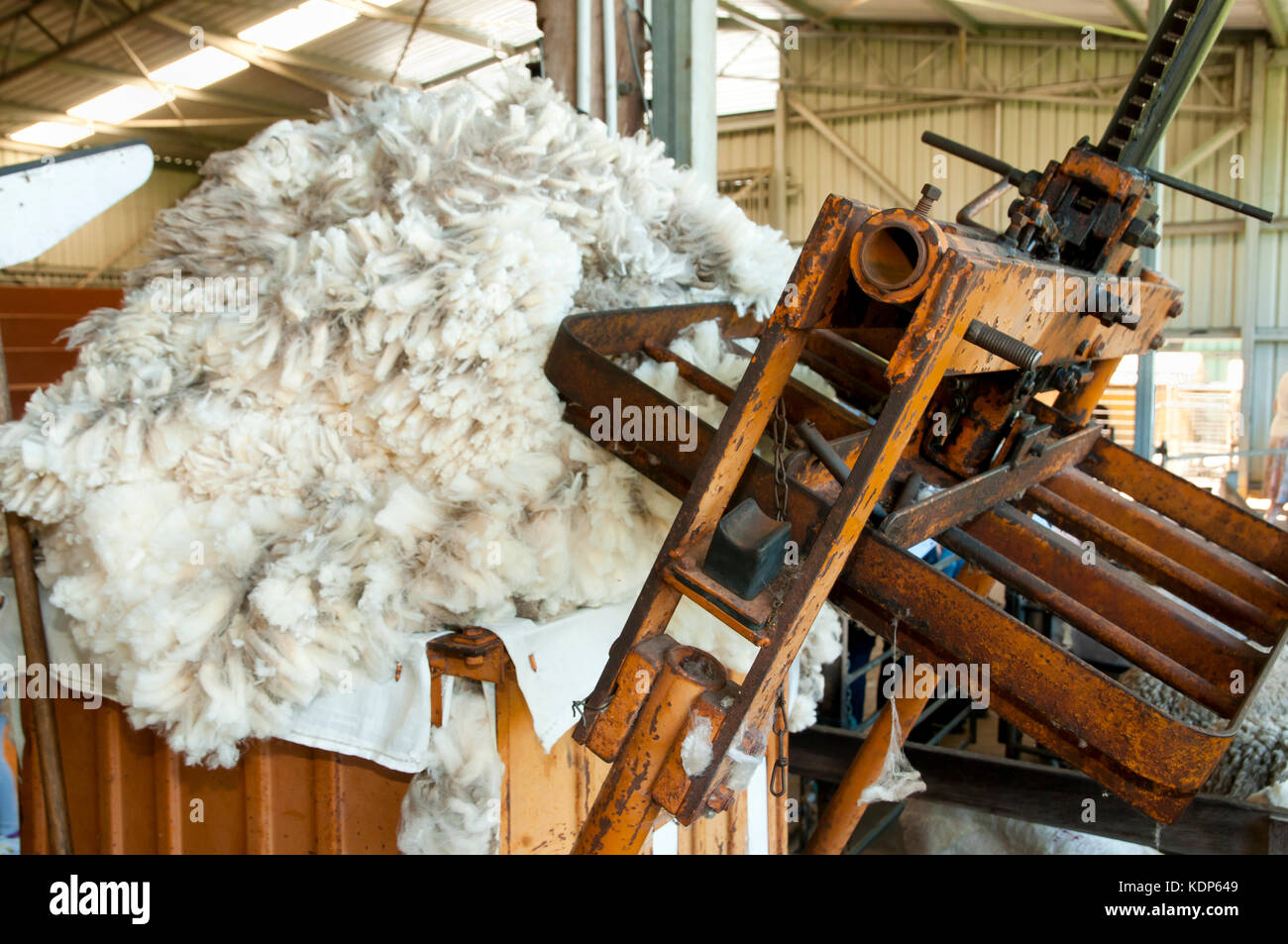 Wool press hi-res stock photography and images - Alamy
