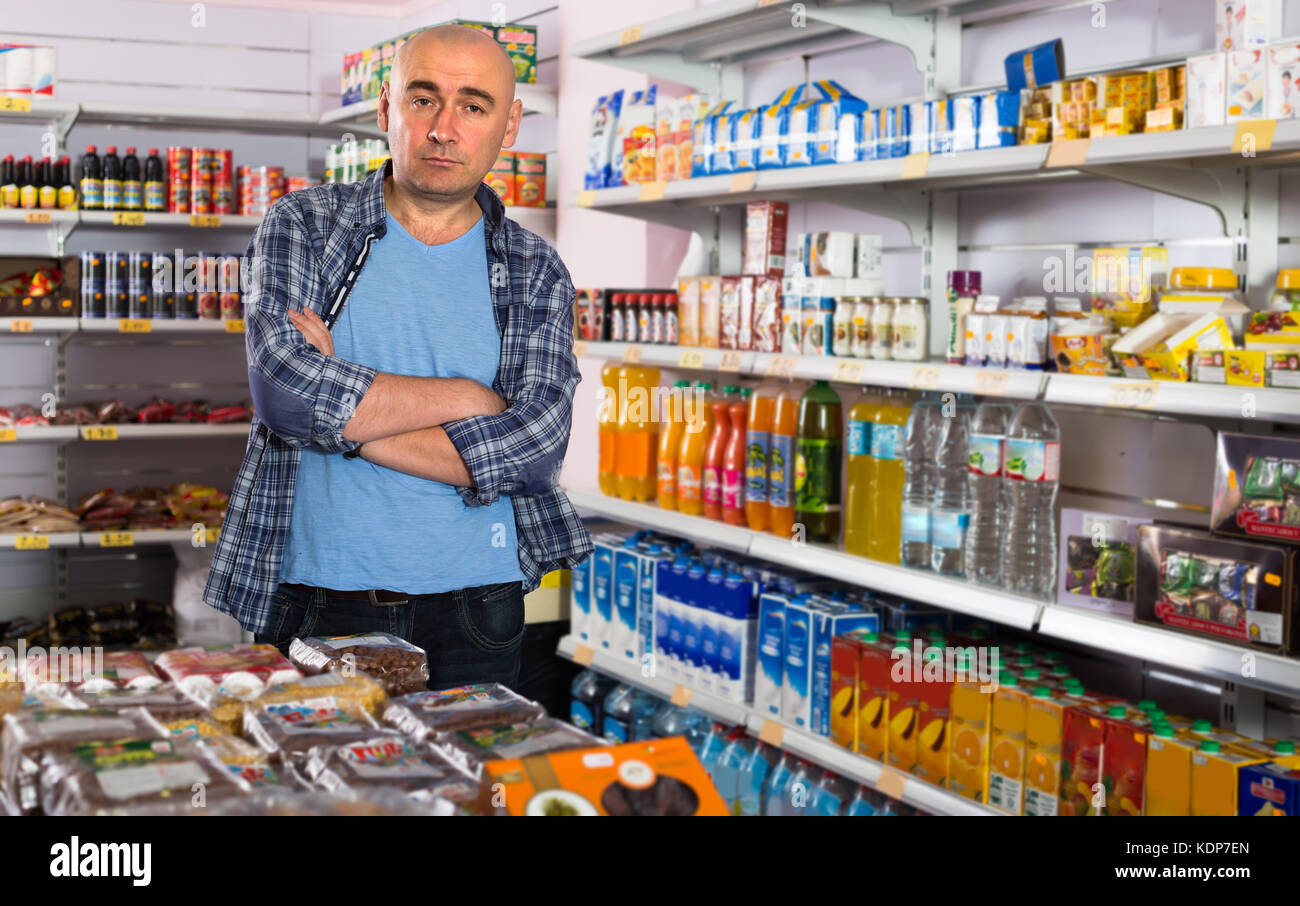 Average man standing hi-res stock photography and images - Alamy