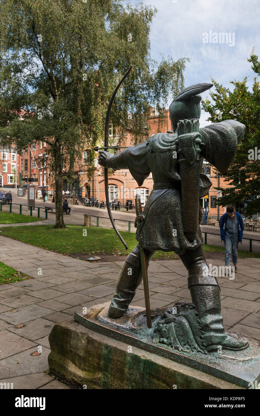 Statue of Robin Hood, Nottingham Castle, Nottingham Stock Photo - Alamy
