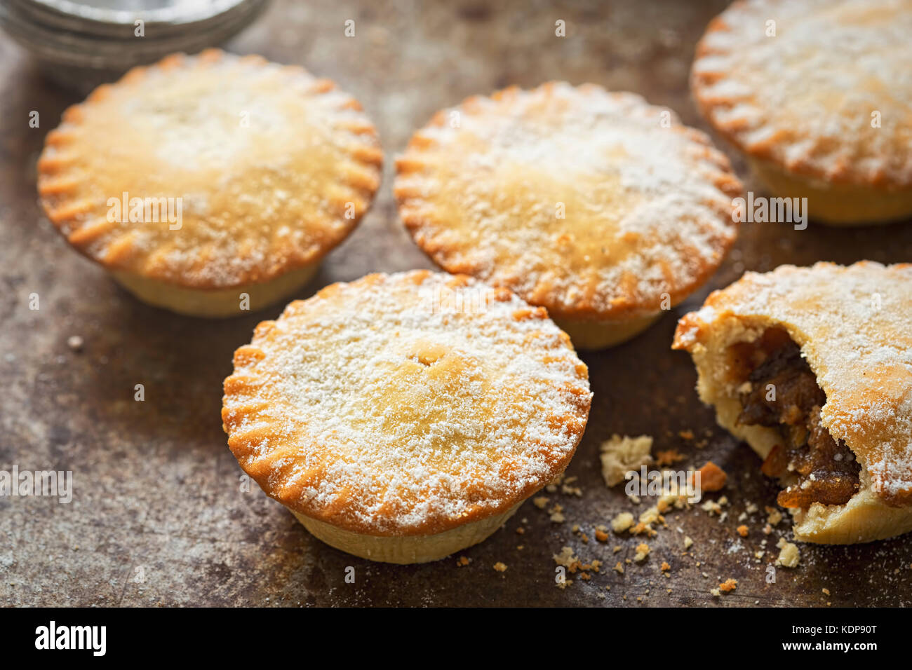 Christmas Mince pies with icing sugar Stock Photo - Alamy