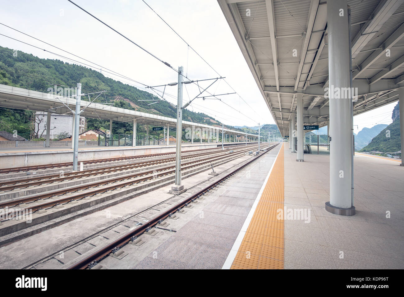 Railway station platform Stock Photo - Alamy