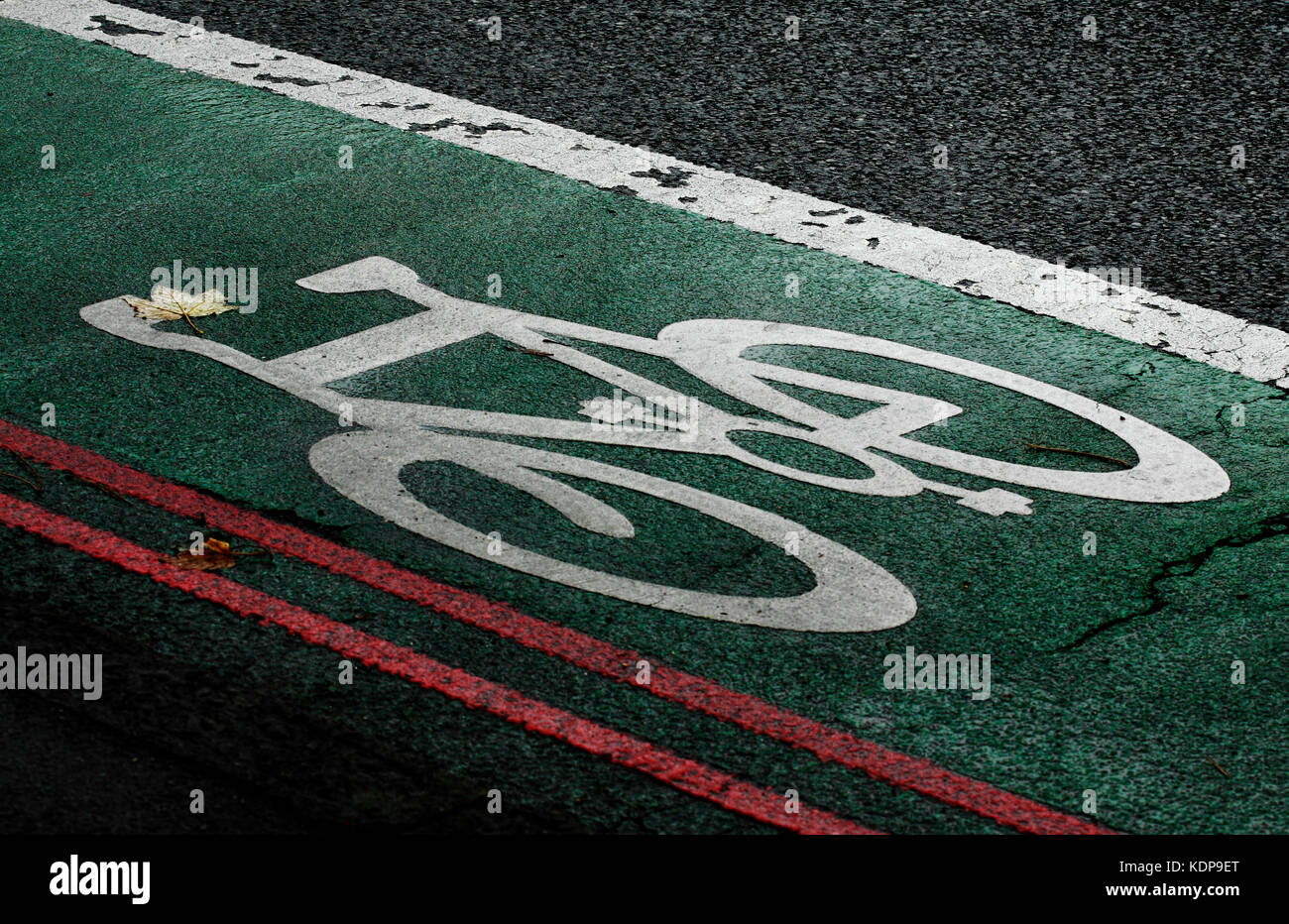 Cycle Lane Road Markings Southwest London Stock Photo - Alamy