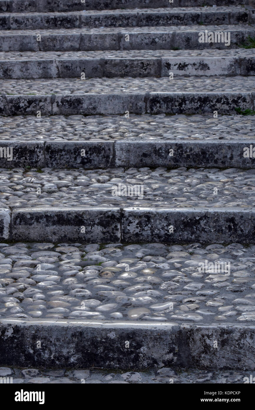 Kerbs of stones hi-res stock photography and images - Alamy