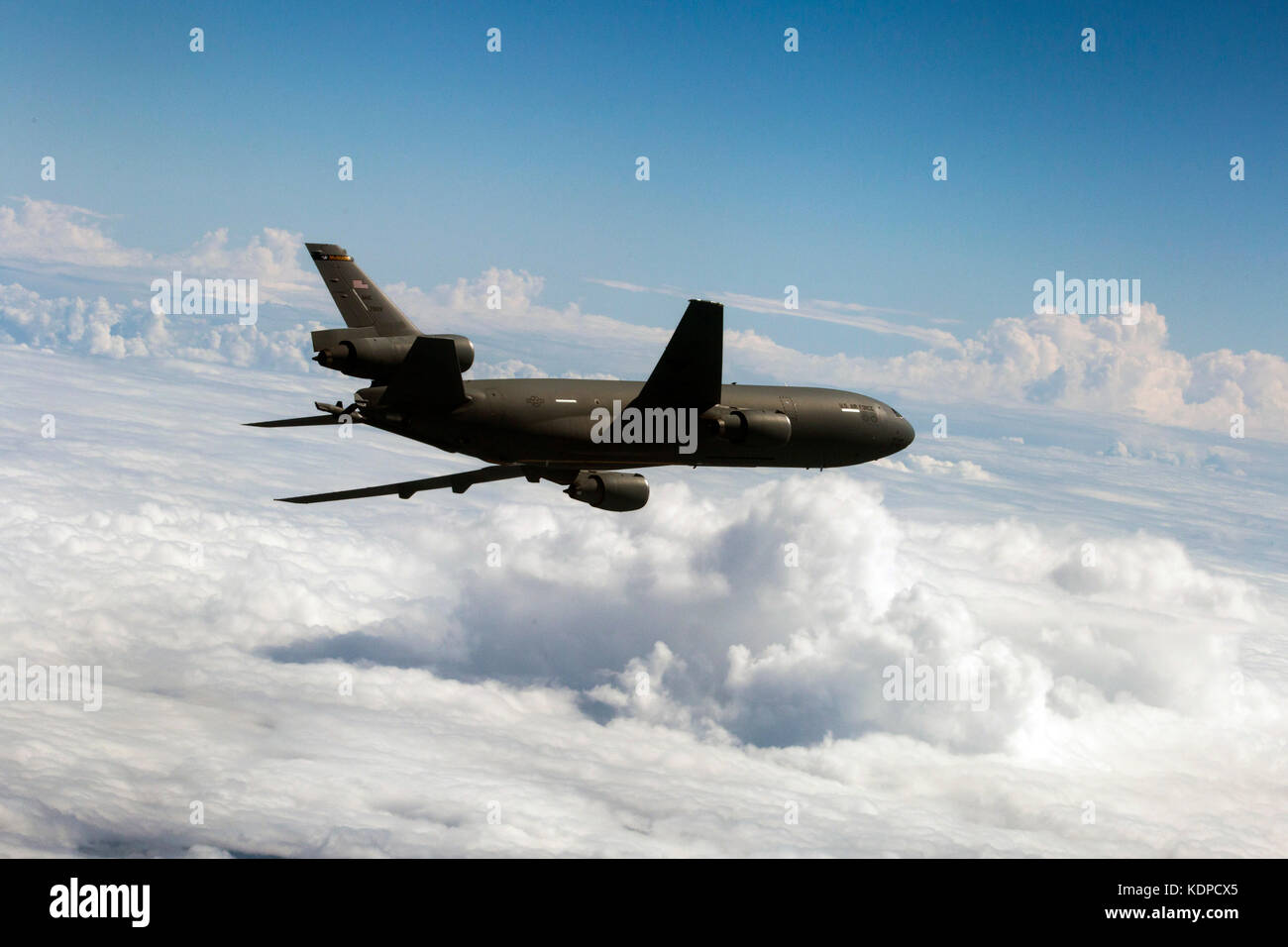 Plane in Flight Stock Photo - Alamy