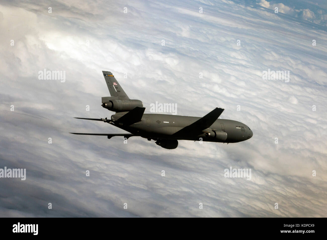 Plane in Flight Stock Photo - Alamy