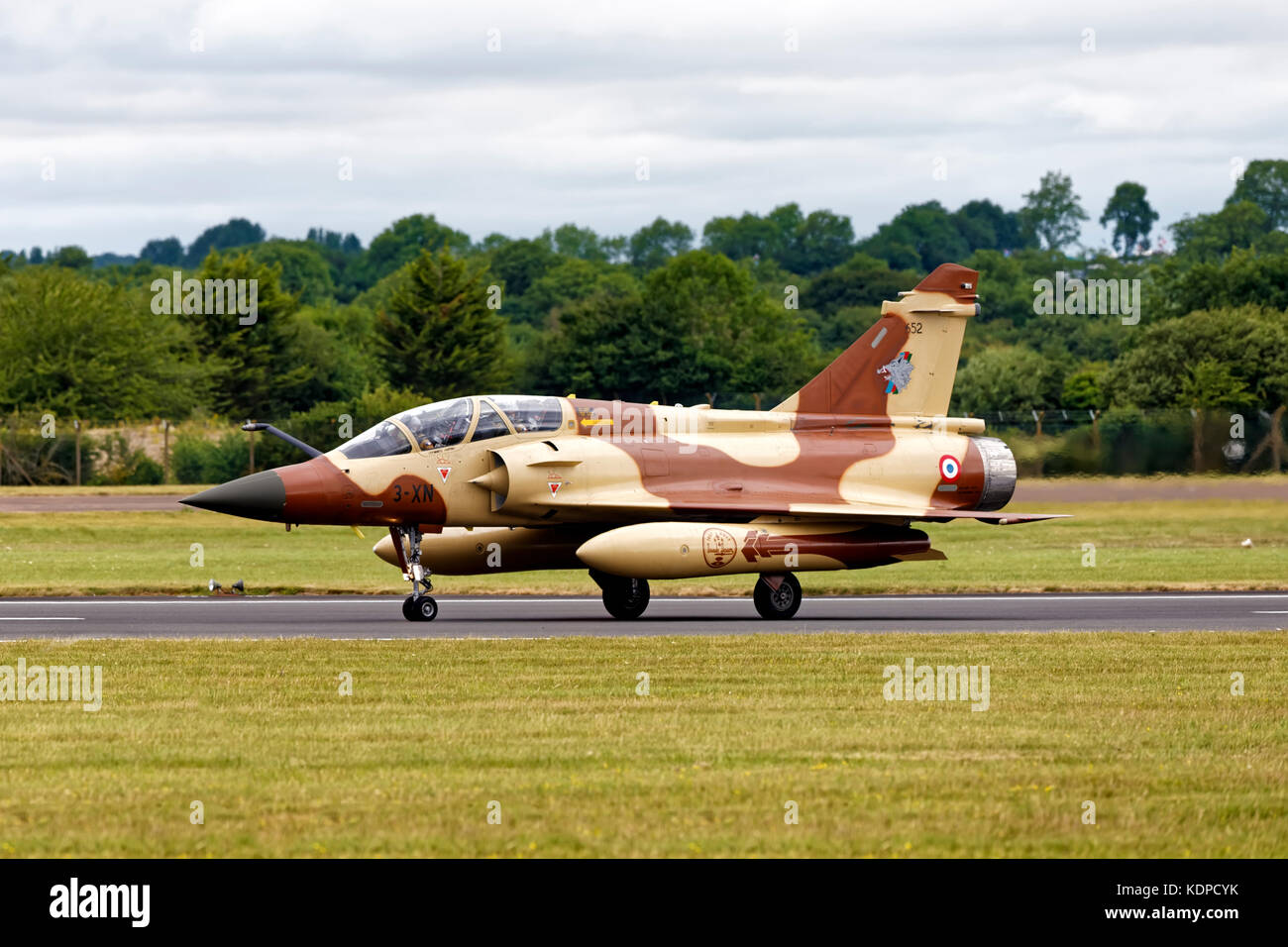 Dassault mirage 2000d of couteau delta hi-res stock photography and ...