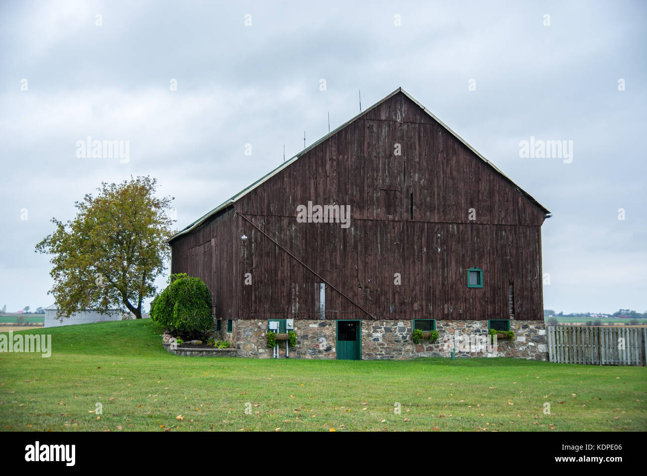 Farm architecture barn ontario hi-res stock photography and images - Alamy