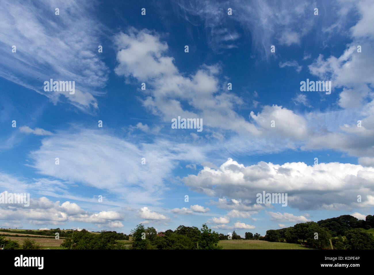 English sky hi-res stock photography and images - Alamy