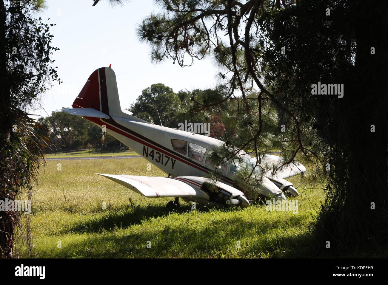 Crashed small plane Stock Photo - Alamy