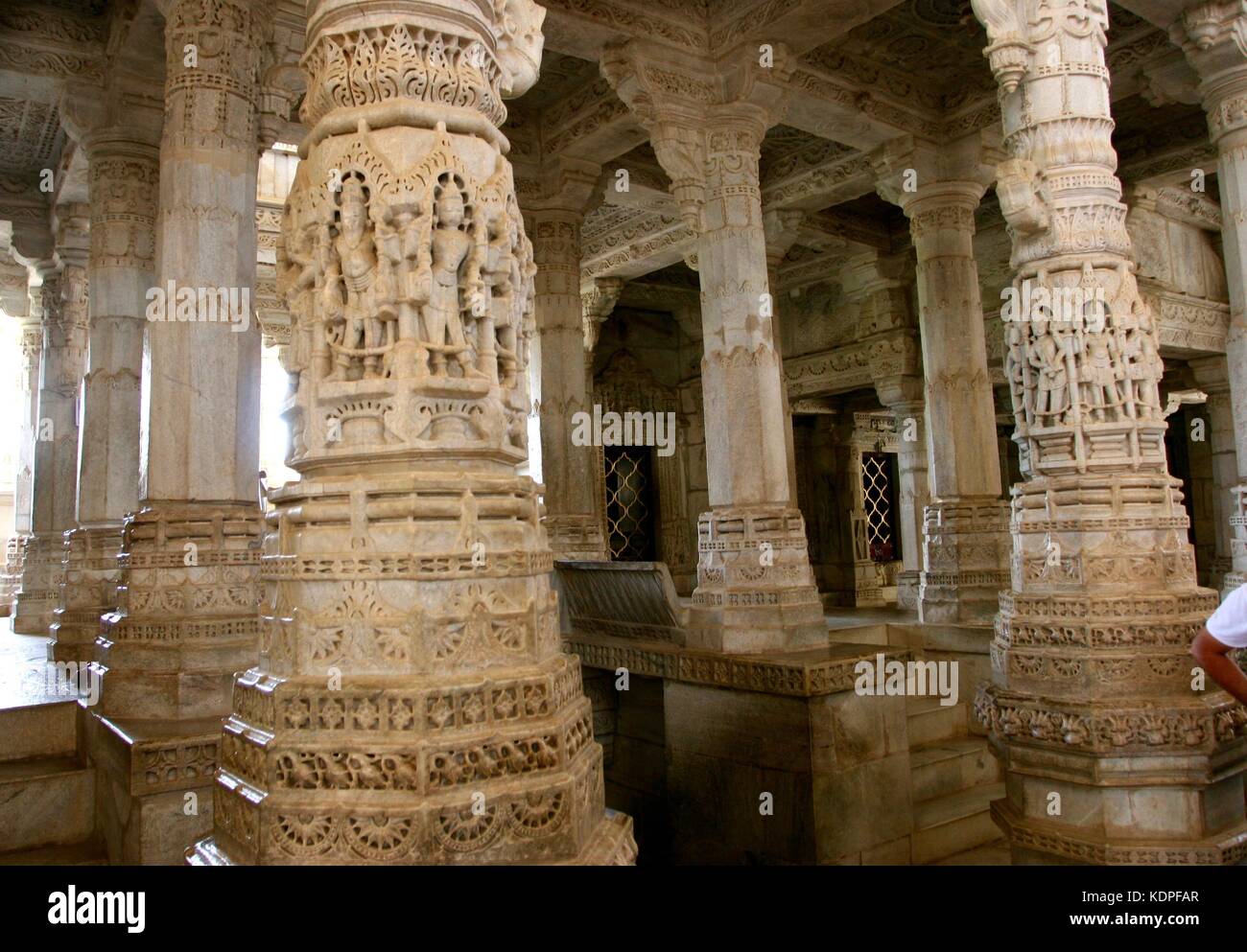Columns in the Ranakpur Jain Temple in Rajasthan, India Stock Photo - Alamy