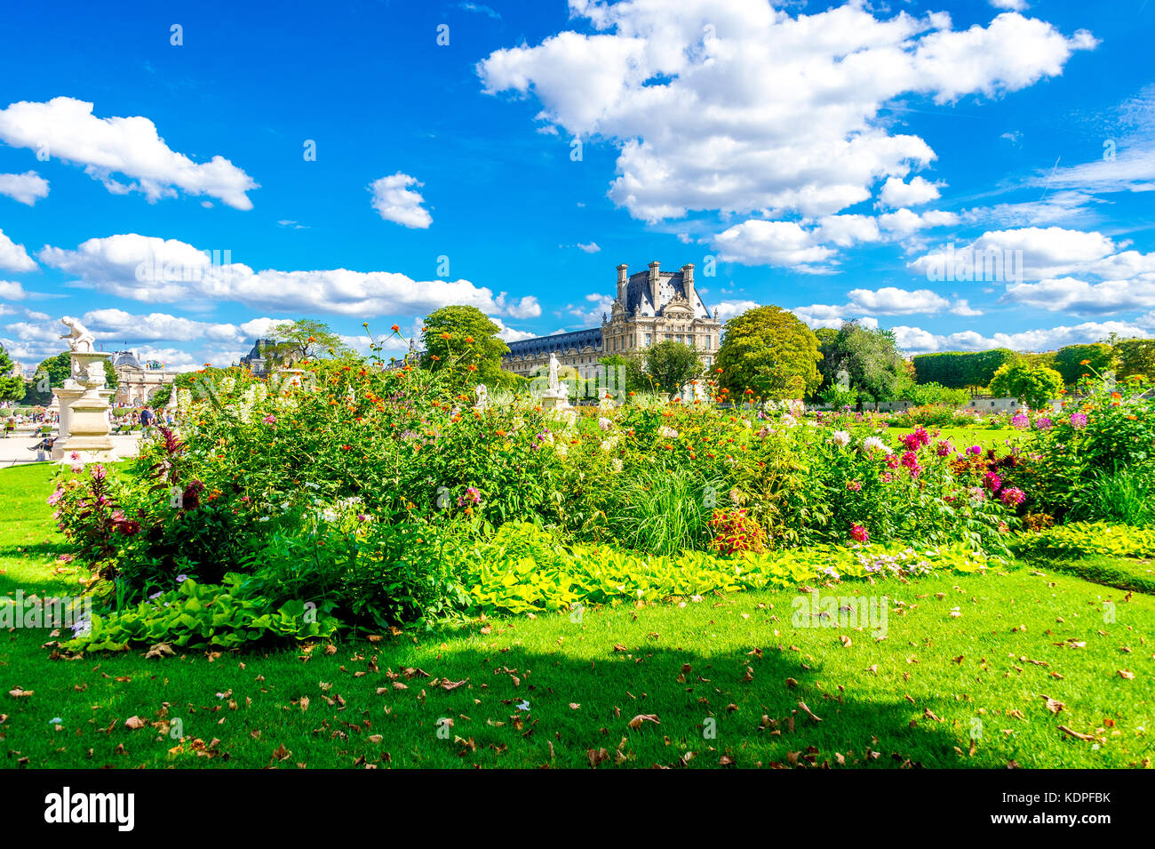 the Jardin Tuileries (Tuileries Garden), and the beautiful architecture ...