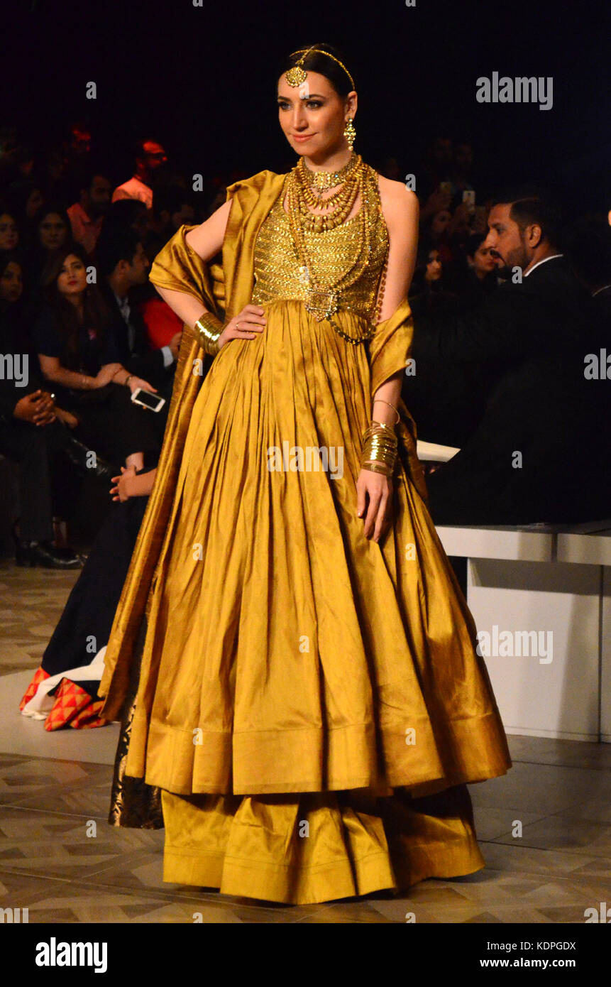 Lahore. 14th Oct, 2017. A model presents a creation by designer Wasim ...