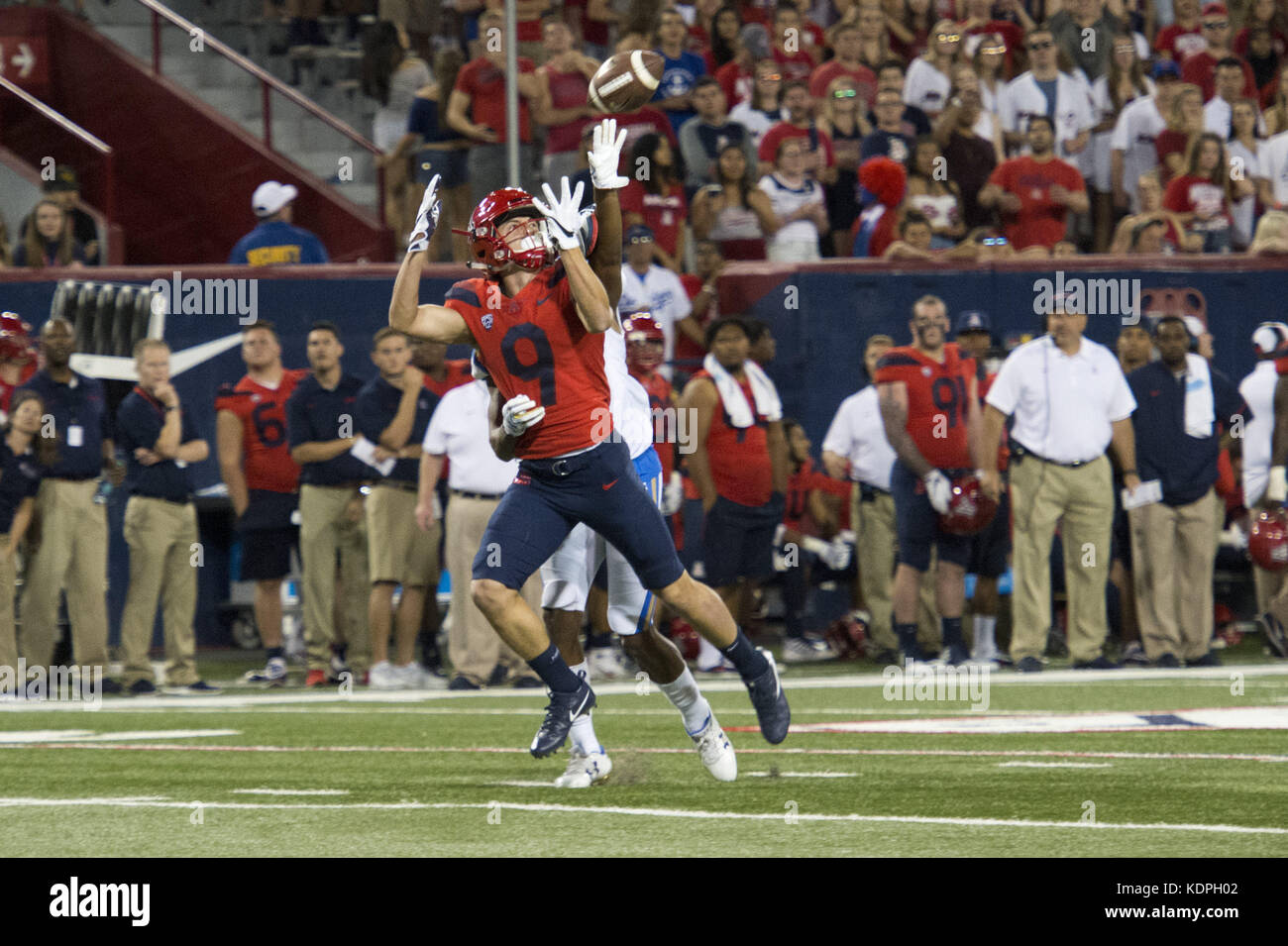 Tucson, Arizona, USA. 14th Oct, 2017. ARIZONA's Receiver TONY ELLISON ...