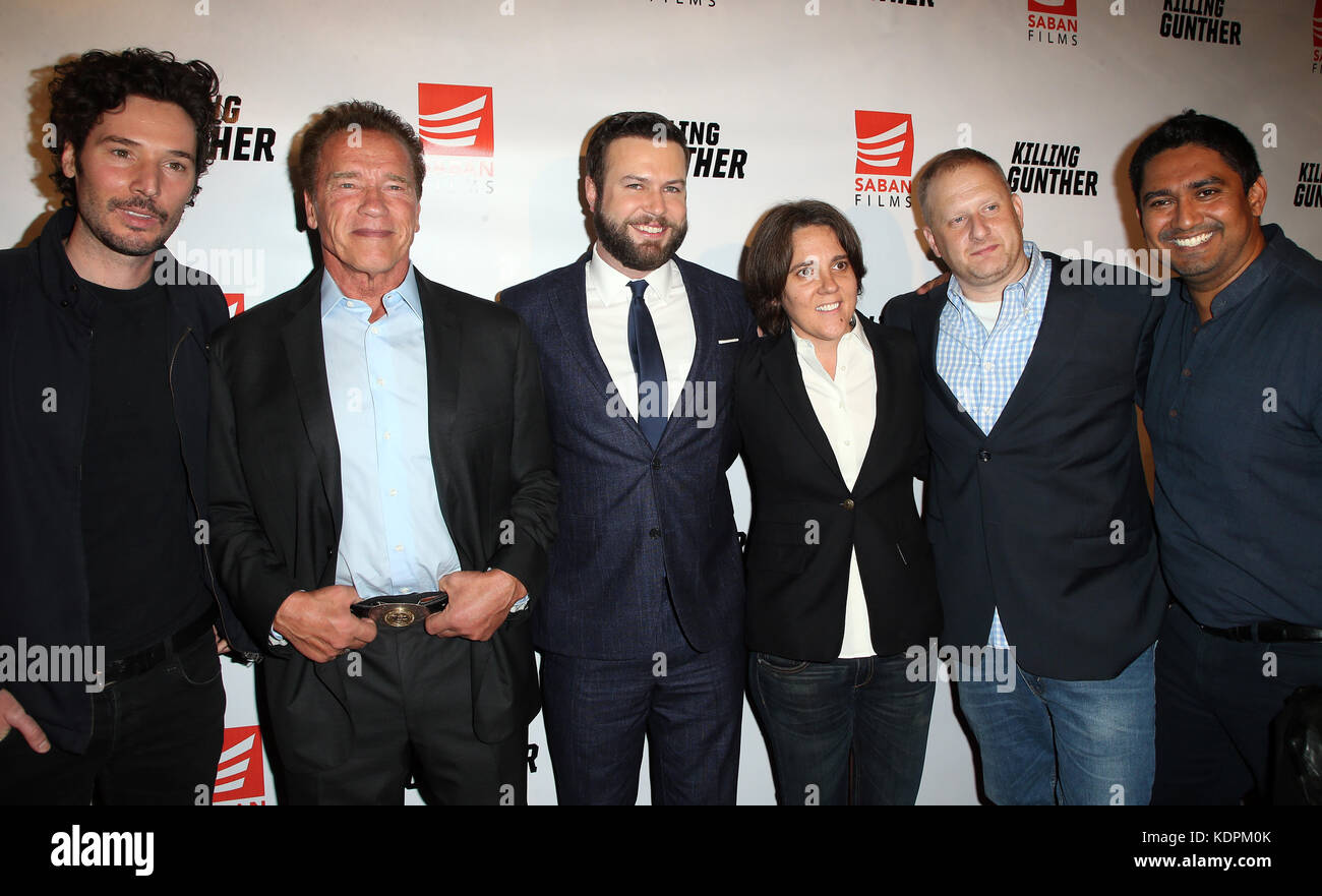 Hollywood, Ca. 14th Oct, 2017. Arnold Schwarzenegger, Taran Killam, Kim ...