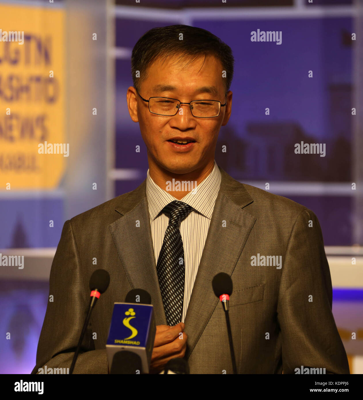 Chinese television station hi-res stock photography and images - Alamy