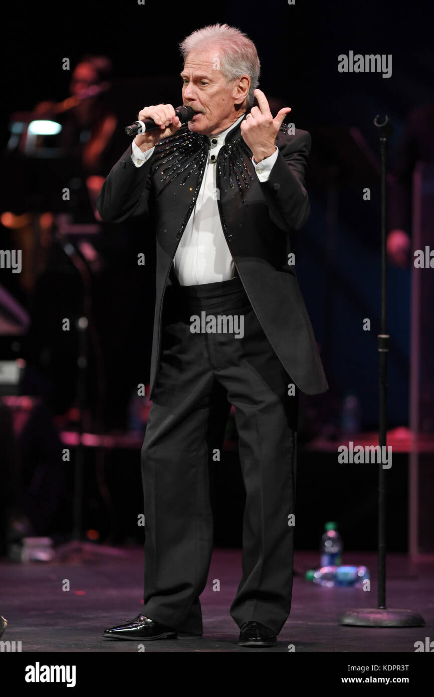***FILE PHOTO*** Jimmy Beaumont of The Skiyliners dies at 76 years of ...