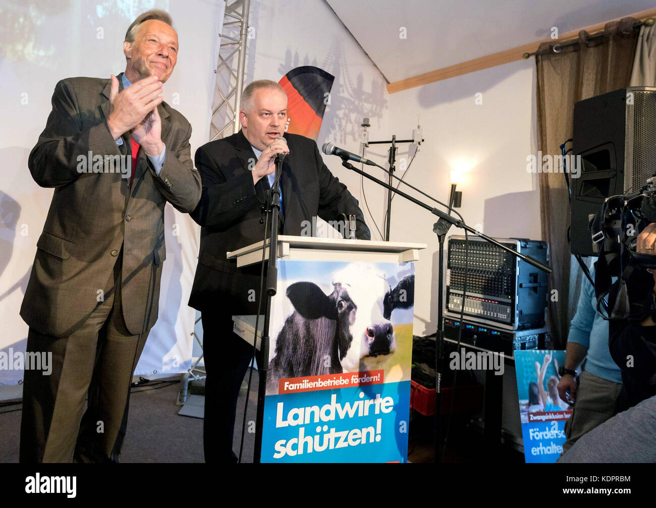 Barsinghausen, Germany. 15th Oct, 2017. AfD prime candidate Armin-Paul ...