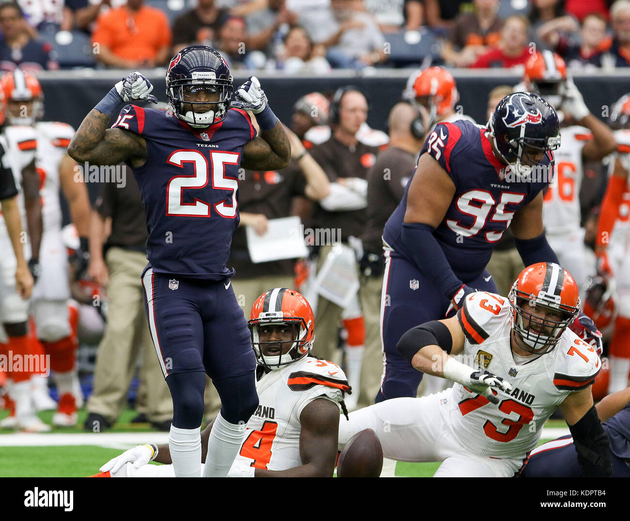 Houston, TX, USA. 15th Oct, 2017. Houston Texans cornerback Kareem ...