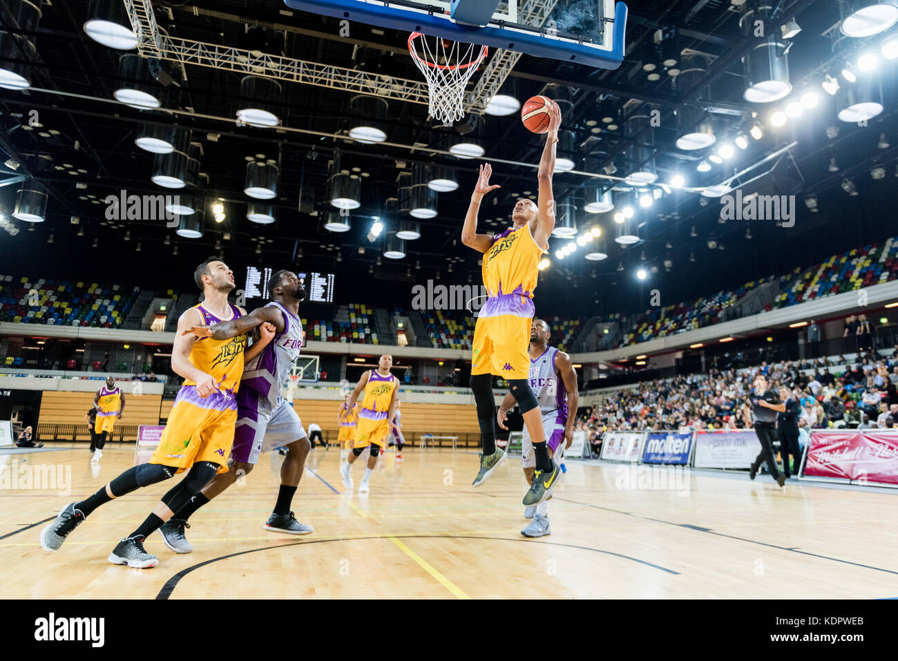 London, UK. 15th Oct, 2017. BBL: London Lions vs Leeds Force at The ...