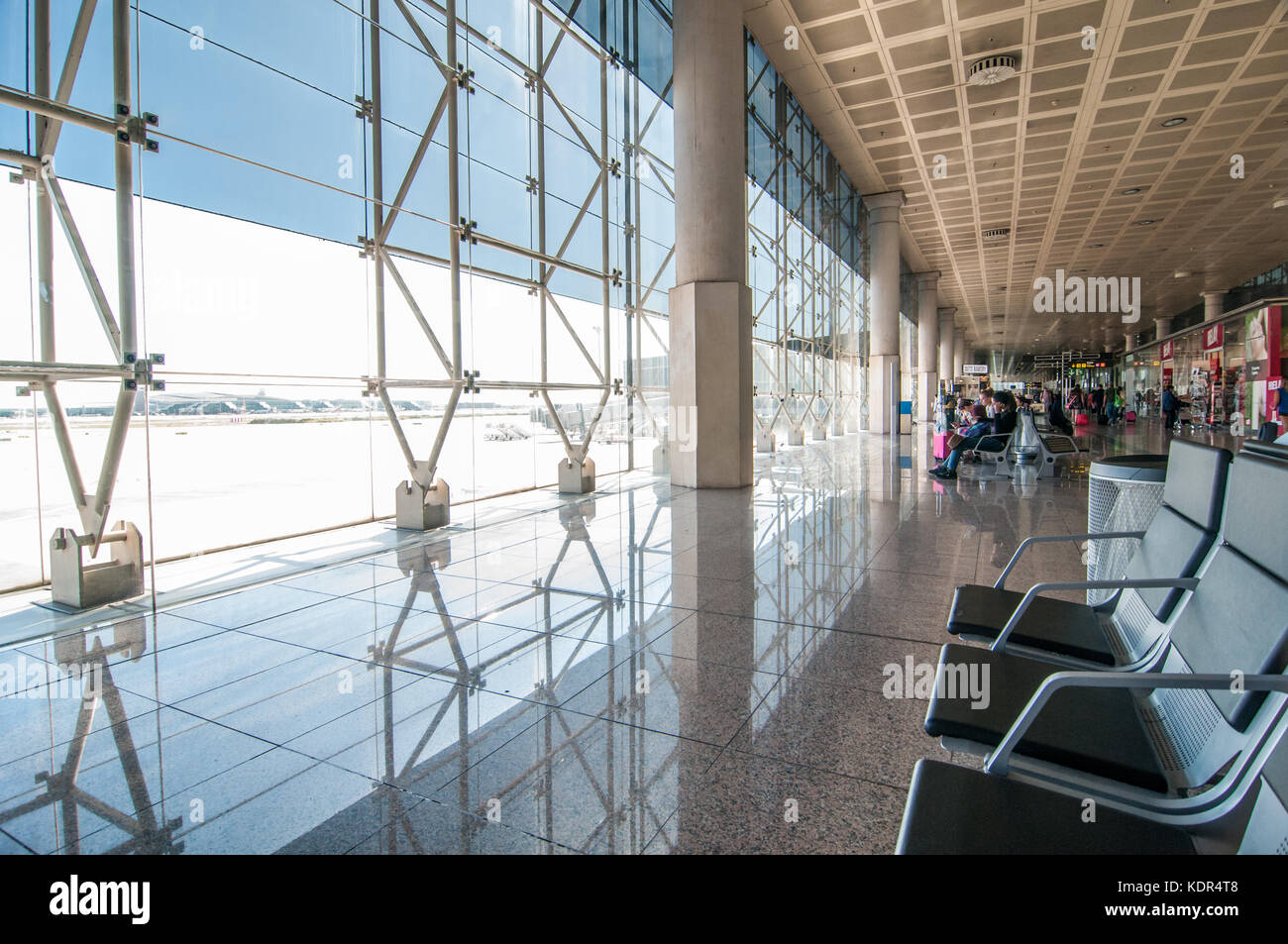 view of the anchors of the structue and the landing track trough the ...