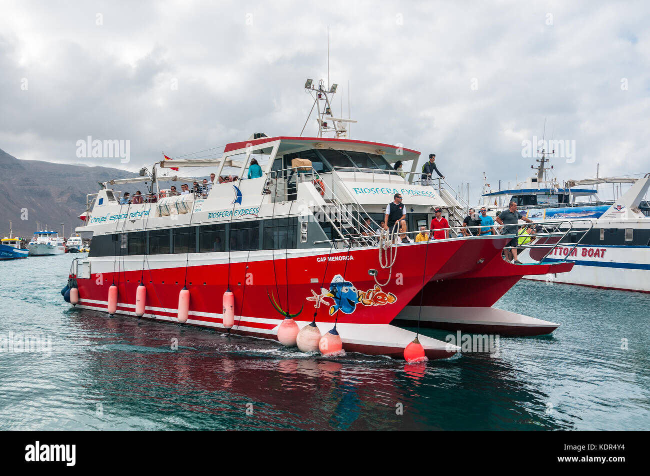 Multi hulled ferries hi-res stock photography and images - Alamy