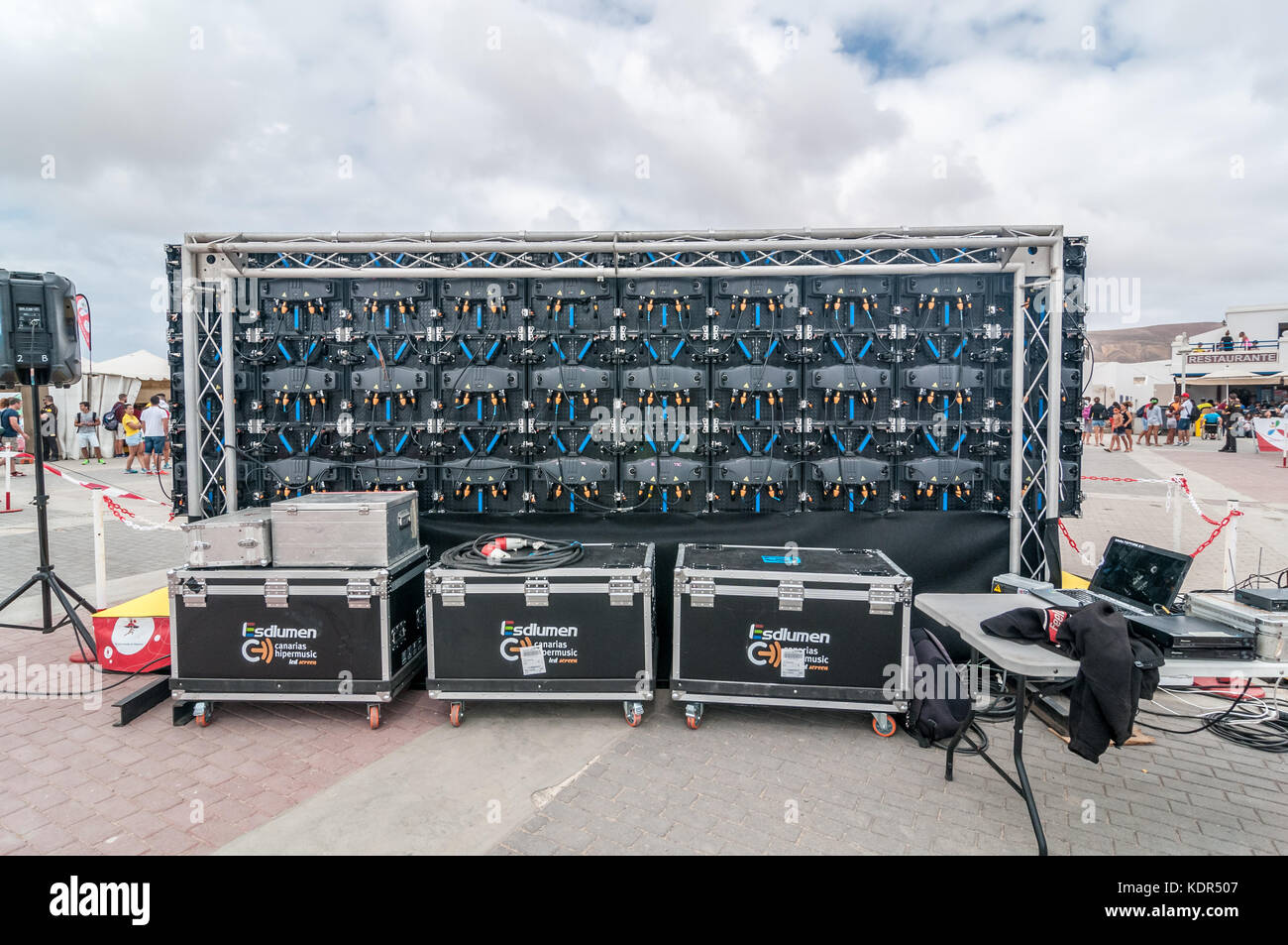 view from behind of a led screen Stock Photo - Alamy