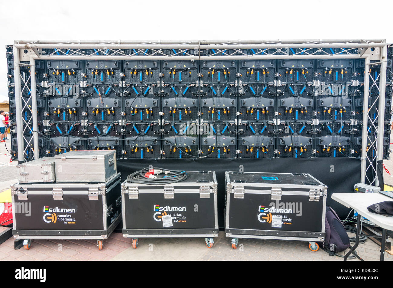 view from behind of a led screen Stock Photo - Alamy