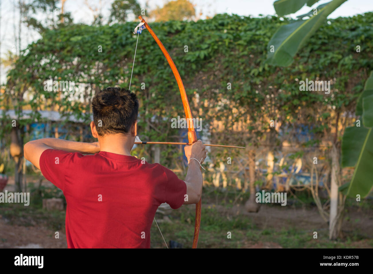 Archery aim young adult hi-res stock photography and images - Alamy
