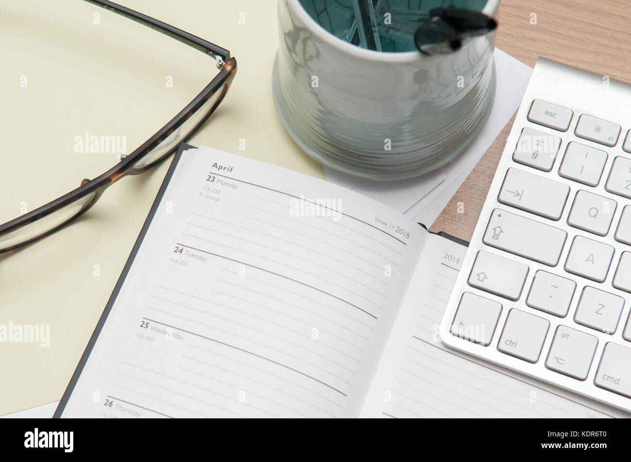 23 date calender hi-res stock photography and images - Alamy