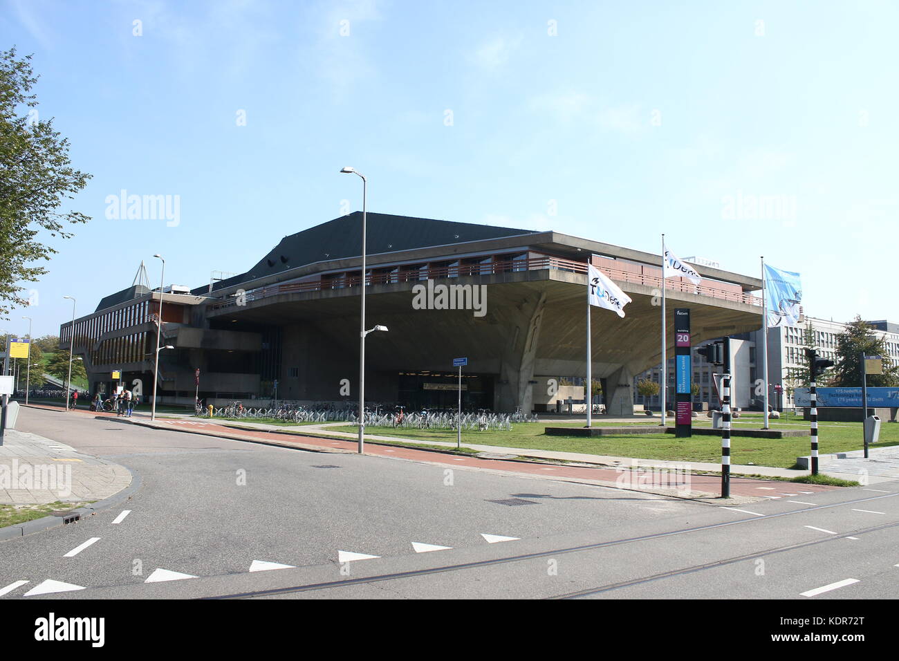 Aula Conference Centre at Delft Technical University campus, The ...