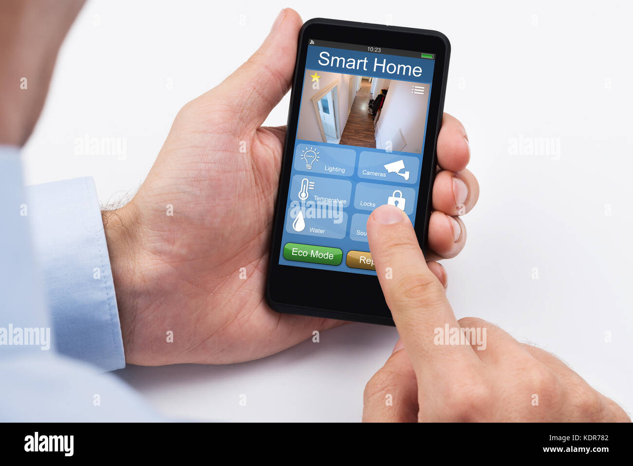 Remote monitoring system hi-res stock photography and images - Alamy