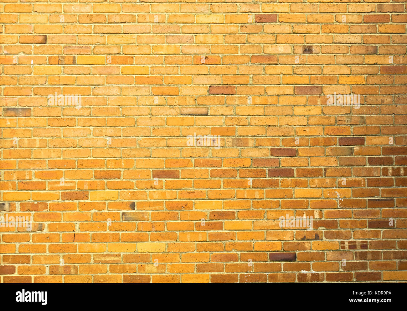Yellow brick pattern hi-res stock photography and images - Alamy