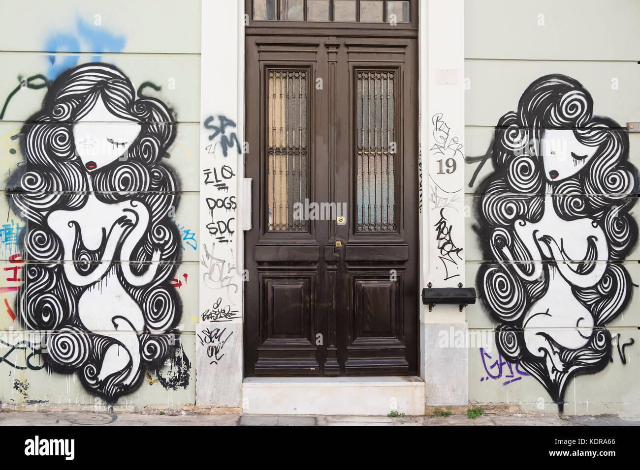 graffiti in Athens, typical houses in Athens Stock Photo - Alamy