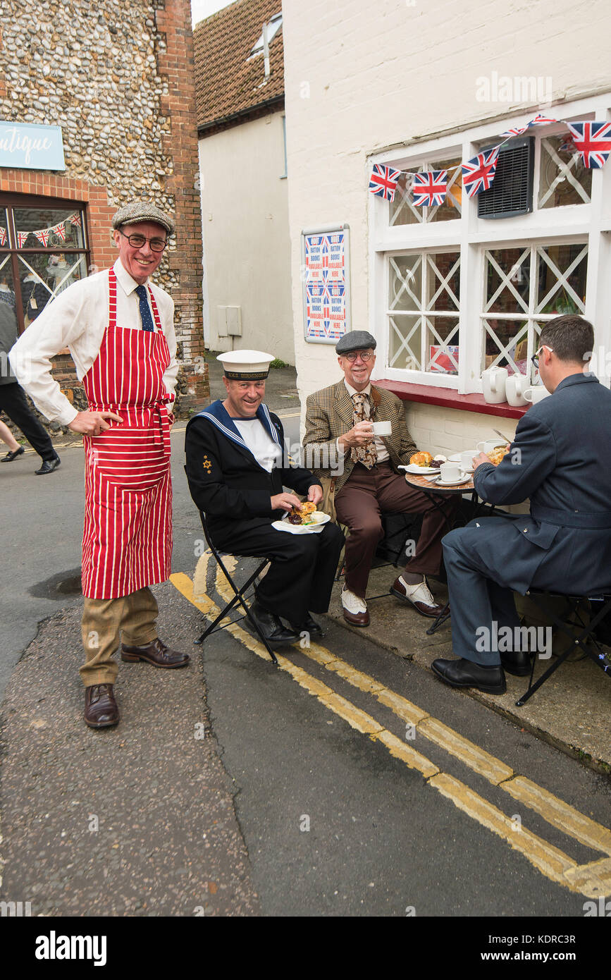 1940s weekend holt hi-res stock photography and images - Alamy