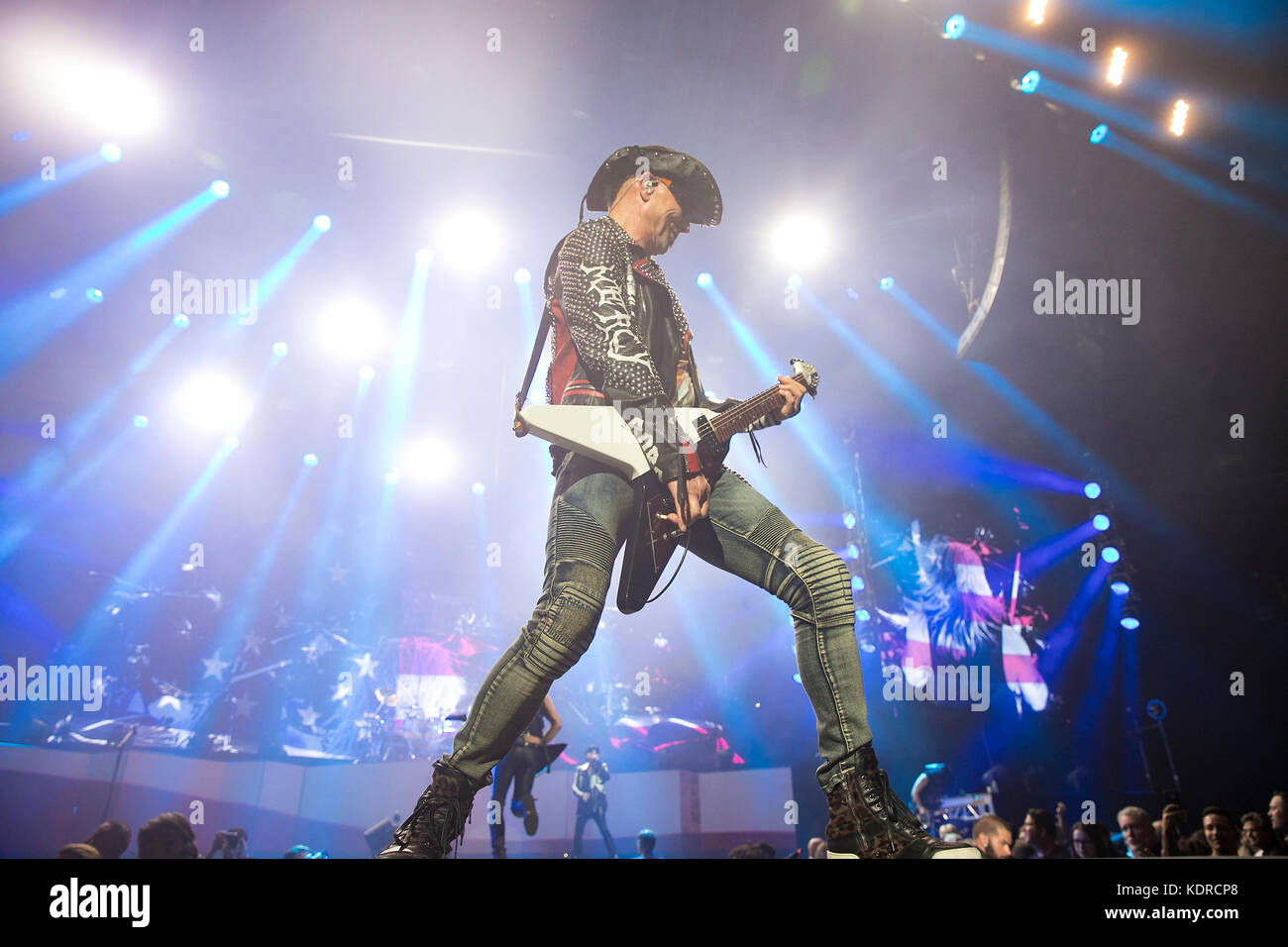 Rudolf Schenker of the Scorpions perfoms at the Oracle Arena on October ...